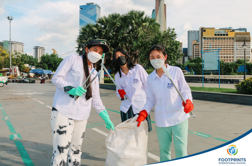 Secondary Students Clean Up Phnom Penh's Riverside - Footprints